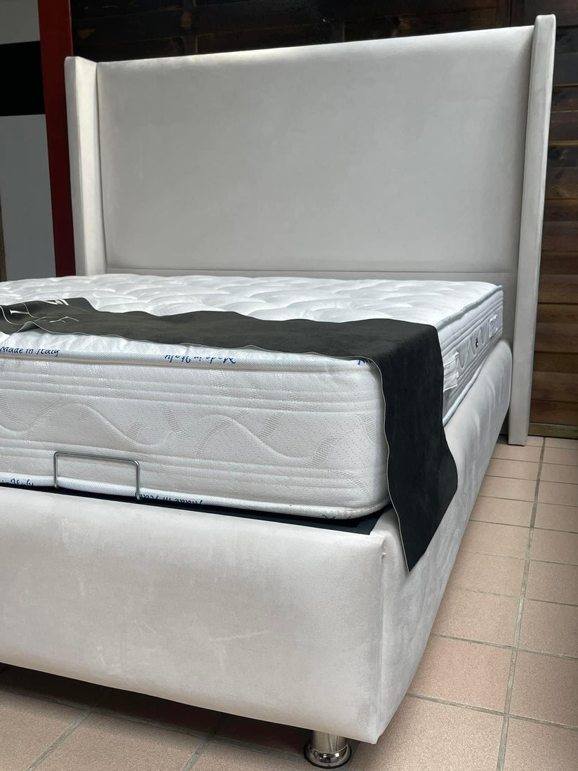 Lit coffre Coco velours blanc cassé – ARBA Home & Decor